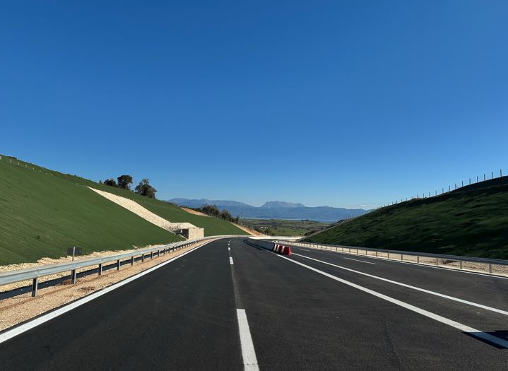 H ΜΕΤΚΑ ολοκλήρωσε και παρέδωσε στην κυκλοφορία τον οδικό Άξονα «Άκτιο ...