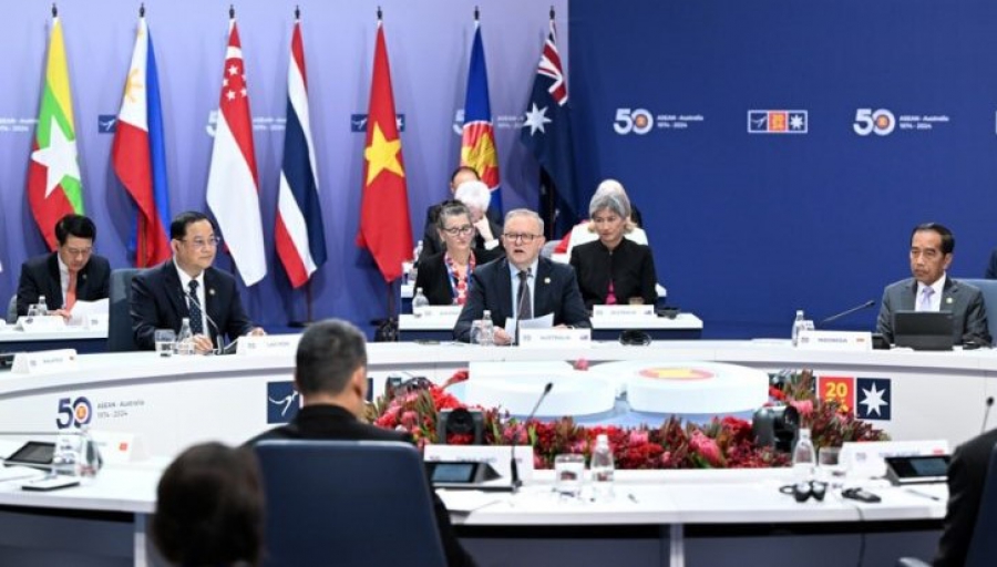 Euractiv: Συνεργασία ΕΕ - Αυστραλίας για κρίσιμες πρώτες ύλες οδηγεί σε ...